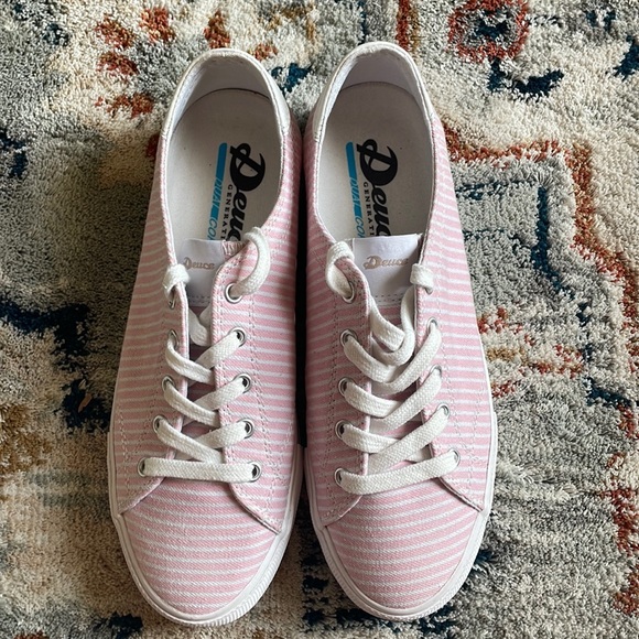 Deuce | Shoes | Adorable Pink And White Deuce Sneakers | Poshmark